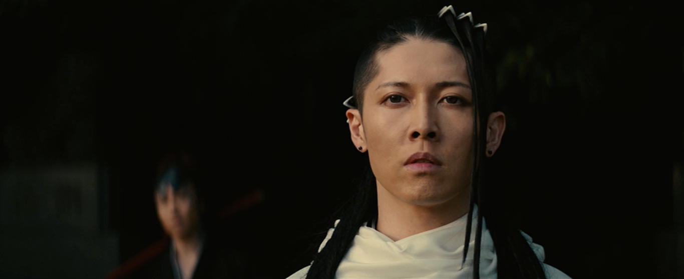 Miyavi faz cosplay de Byakuya com a família | OtakuPT