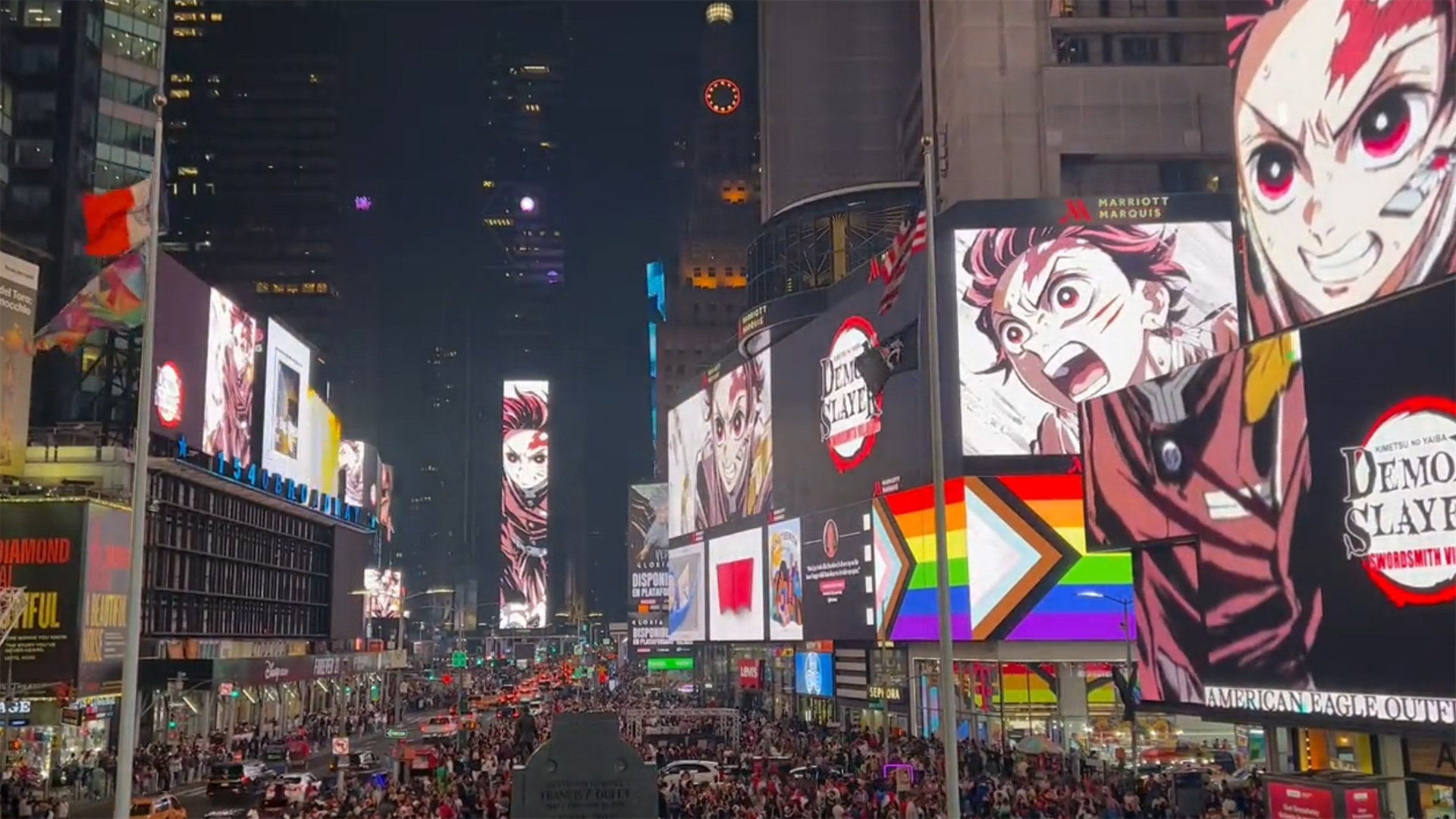 Demon Slayer 3 invadiu Times Square | OtakuPT